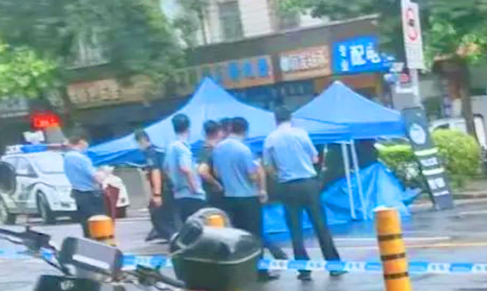No Modifying E-Bikes with Awnings; Jiangsu Cracks Down after “Waimai ...