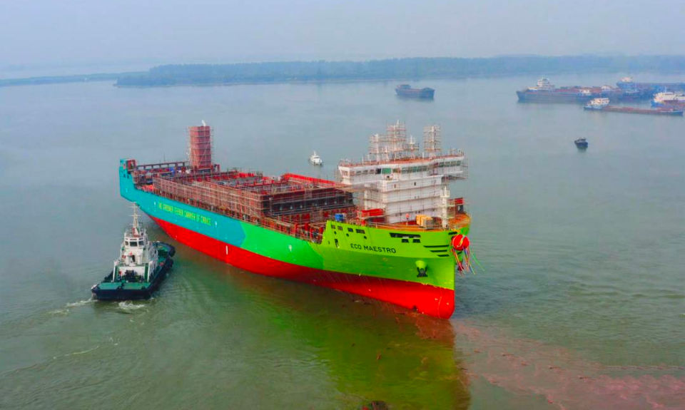 China’s 1st Methanol Dual Fuel Container Ship Launched in Yangzhou ...