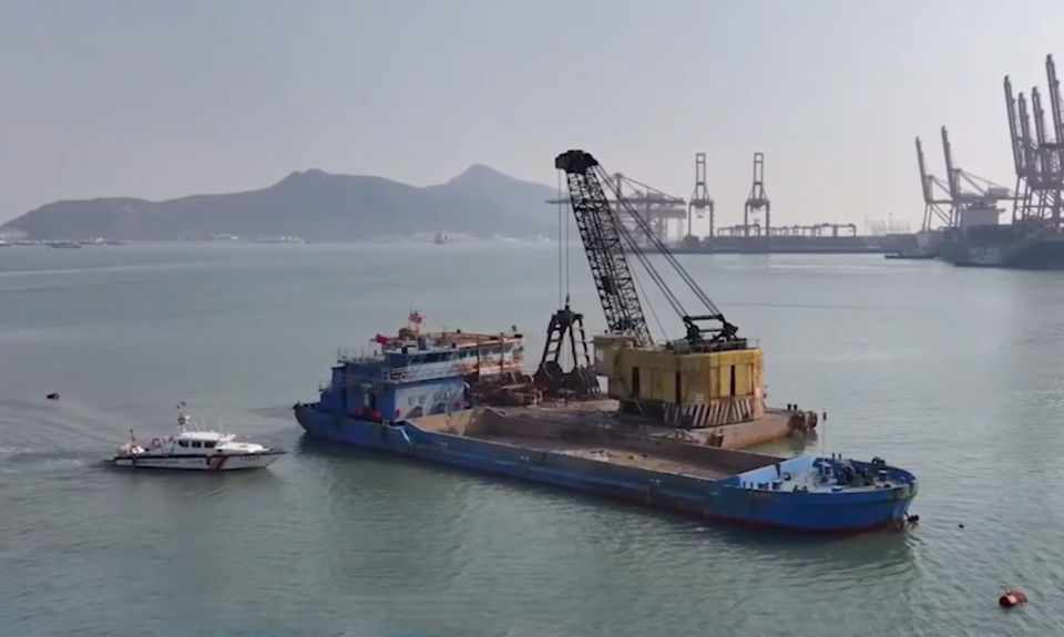 Lianyungang Coastguard Penalising Firm for Illegal Dumping of Waste at ...