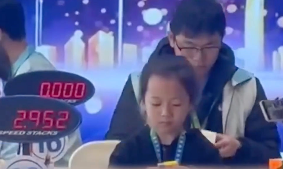 World Cubing Record for 7 Year Old Girl from Nantong; 5.65 Seconds ...