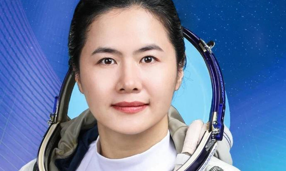 Nanjing Dongnan Uni Alumni is China’s 1st Female Aerospace Flight ...