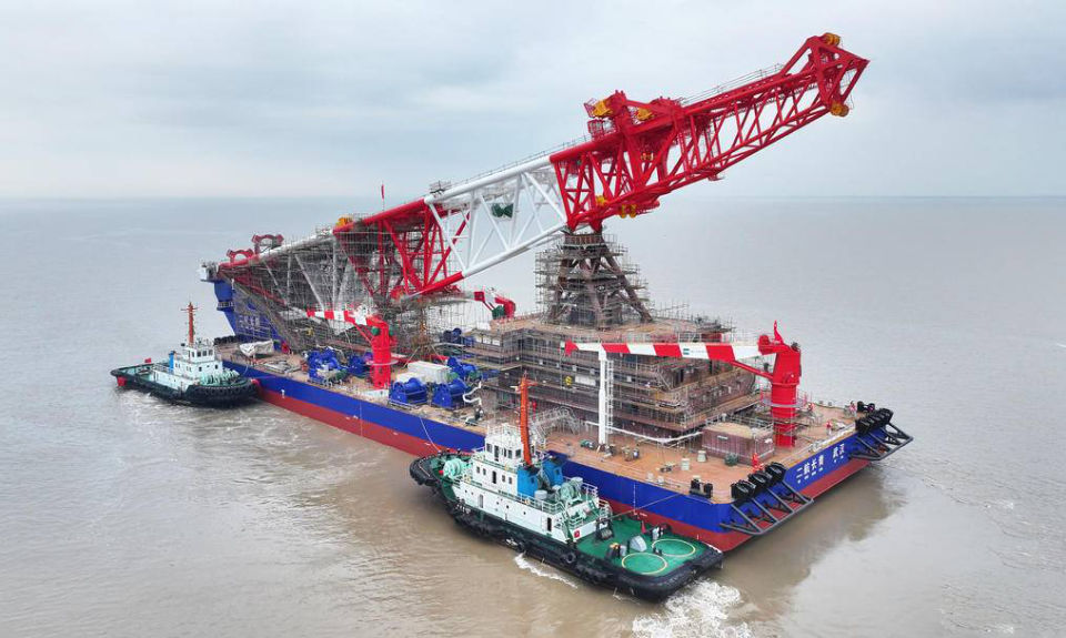 World’s Largest Piling Ship Sets Sail out of Qidong in Nantong | The ...